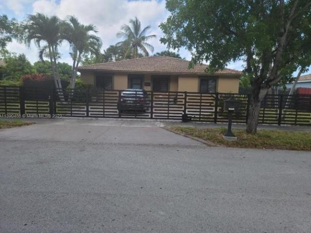 13231 266th Ter SW, Homestead, FL 33032