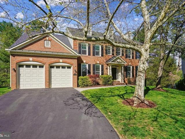 13236 Maplecrest Dr, Potomac, MD 20854