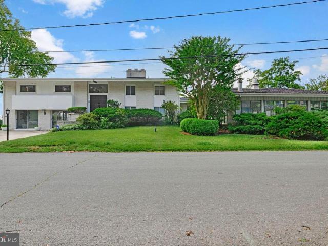 1323 Magnolia Avenue