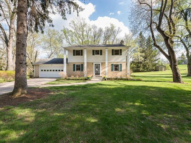 1323 Mesa Dr, Ypsilanti, MI 48197