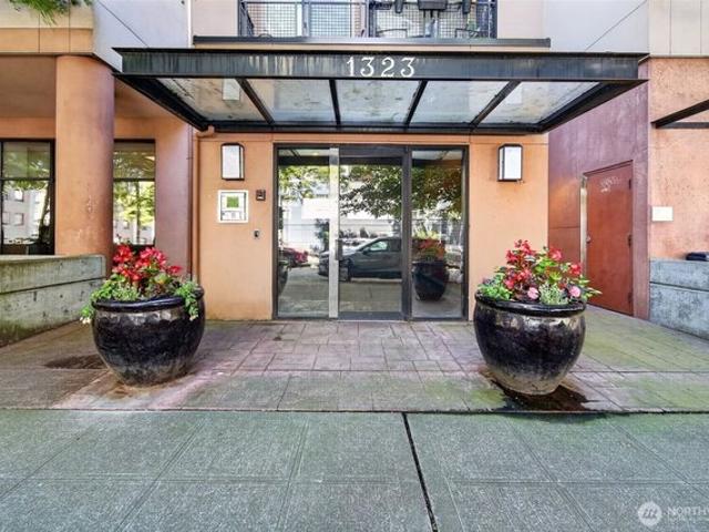 1323 Boren Ave Apt 412, Seattle, WA 98101