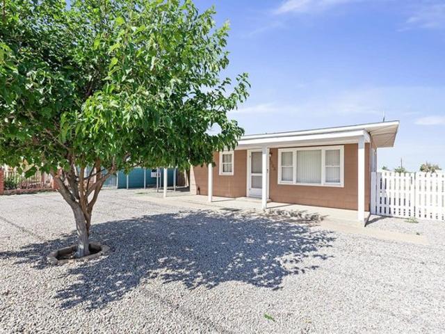 1323 Cuba Ave, Alamogordo, NM 88310