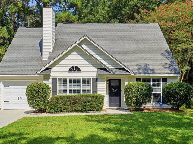 1323 Center Lake Dr, Mount Pleasant, SC 29464