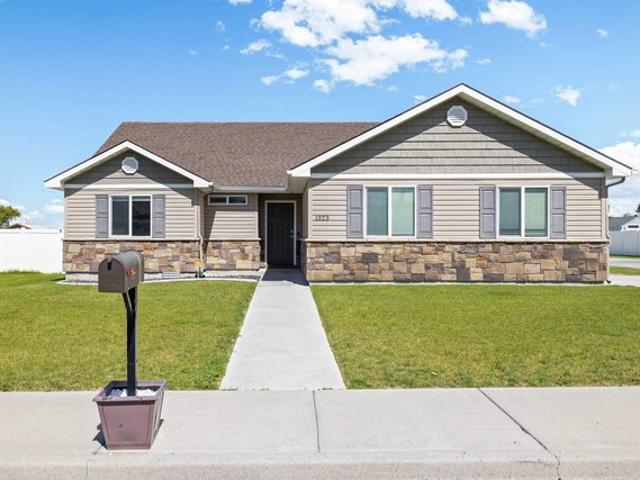 1323 Flint St, Twin Falls, ID 83301