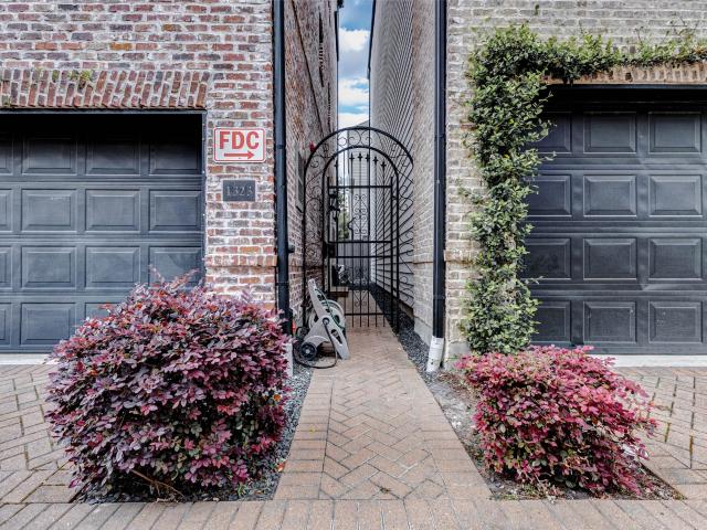 1323 Hunters Meadow Ln, Houston, TX 77055 | MLS #2044