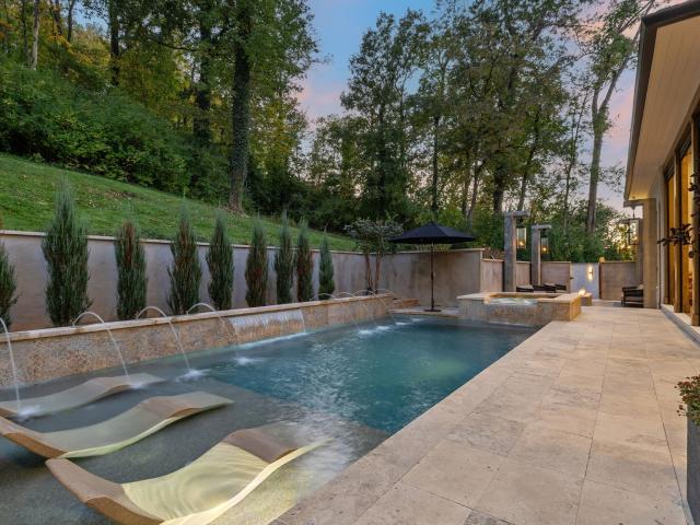 1323 Harding Pl, Nashville, TN 37215 | MLS #3180 | Compass