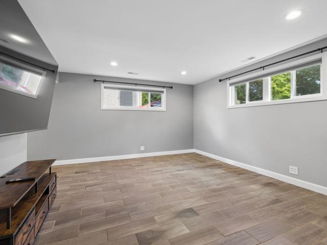 1323 Highland Avenue