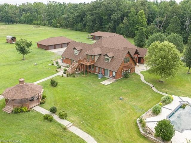 1323 Hilltop Dr, Alma, AR 72921