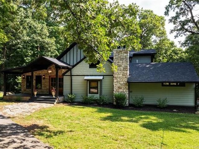1323 Knob Ave, New Albany, IN 47150