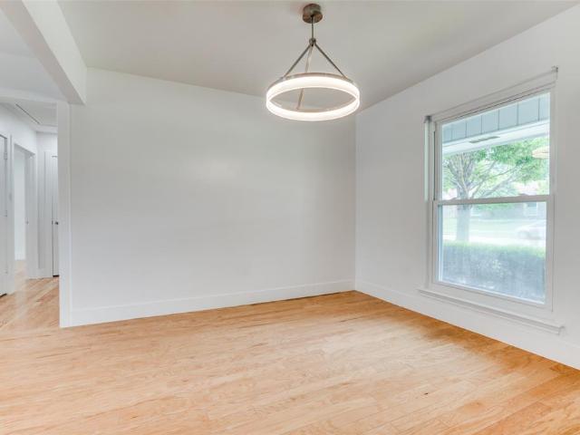 1323 Lark Lane