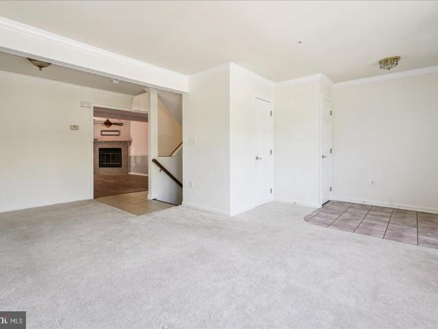 1323 Lindsay Lane