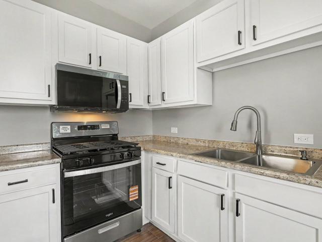 1323 Park Avenue