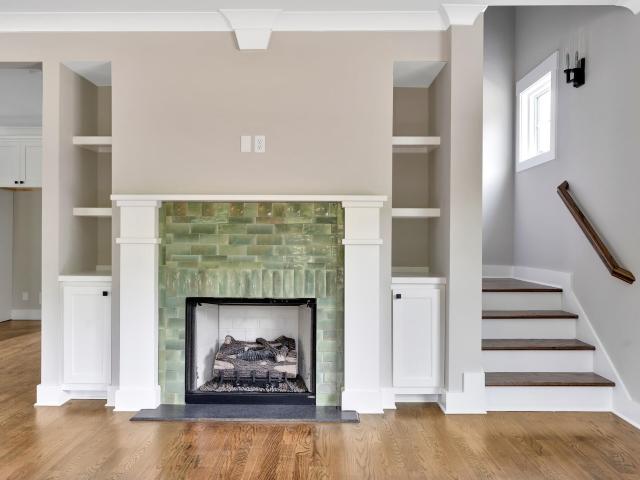1323 Thomas Avenue # 9