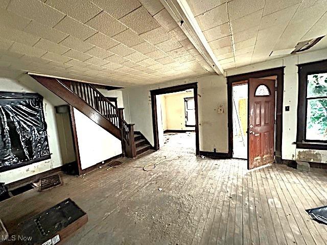 1323 W Elm Street