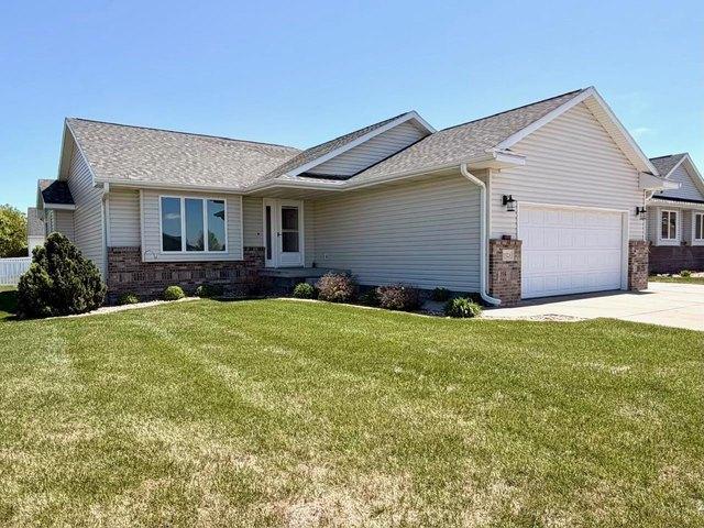 1323 17th Ave, Kearney, NE 68845