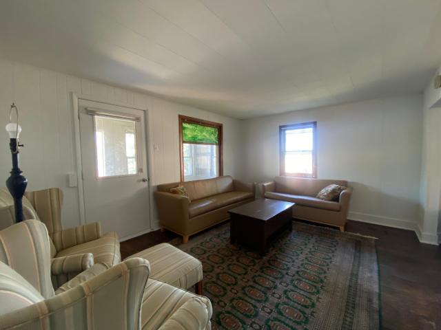 132 3rd Street NW