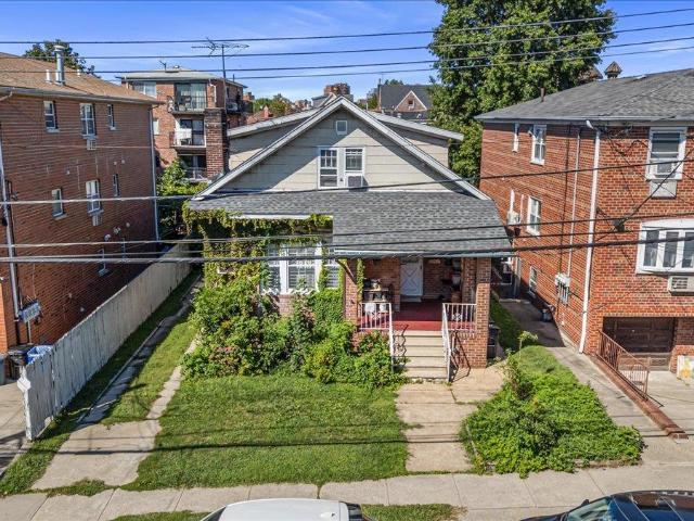 132 1 th Avenue | Compass
