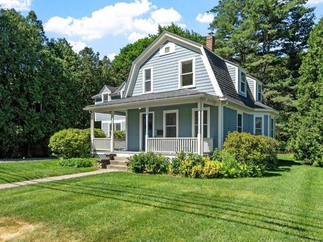 132 Cottage St, Concord, MA 01742