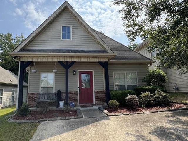 132 Cattail Ln, Calera, AL 35040