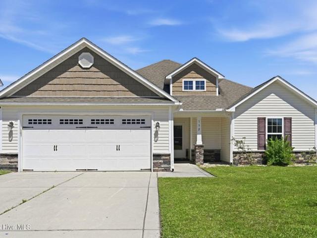 132 Cavalier Dr, Jacksonville, NC 28546