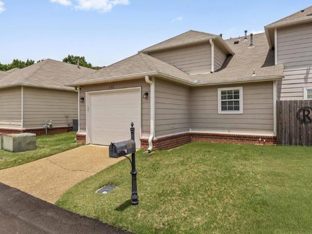 132 center springs dr