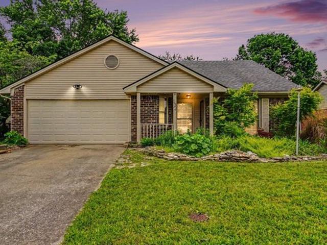 132 Chestnut Ln, Versailles, KY 40383