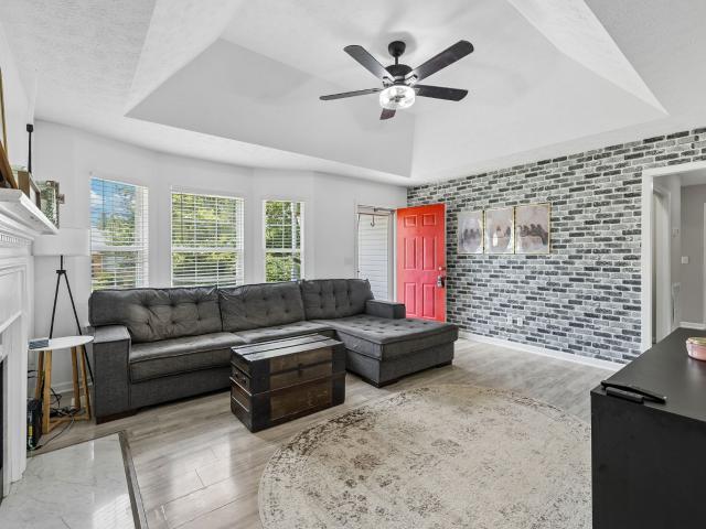 132 Cimmaron Dr