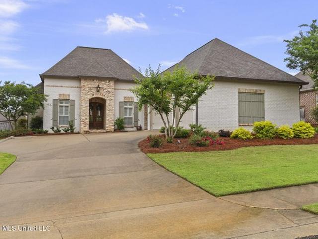 132 Claiborne St, Madison, MS 39110