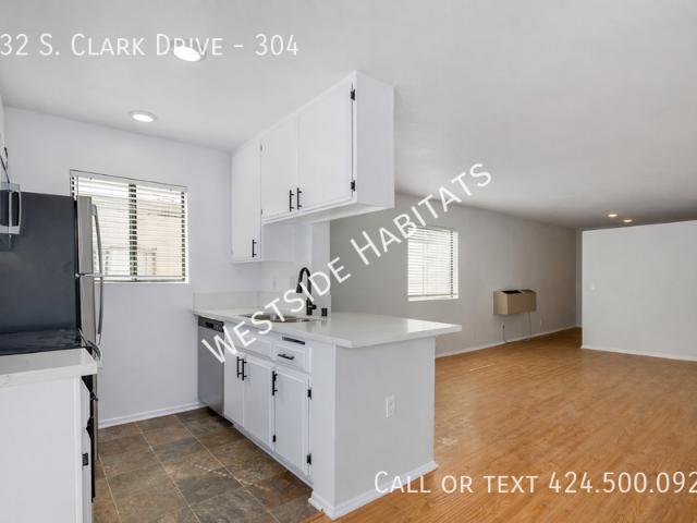 Experience Elevated Living at 132 Clark Gorgeous, fully renovated building located in West Hollywood