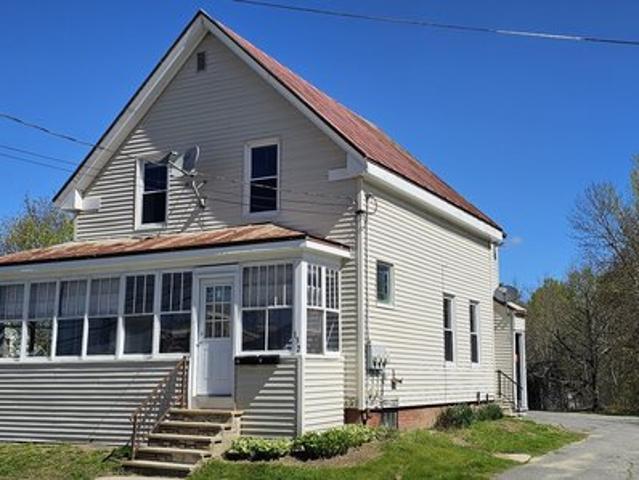 132 Clinton Ave, Winslow, ME 04901