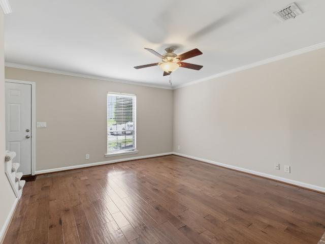132 Academy Sq