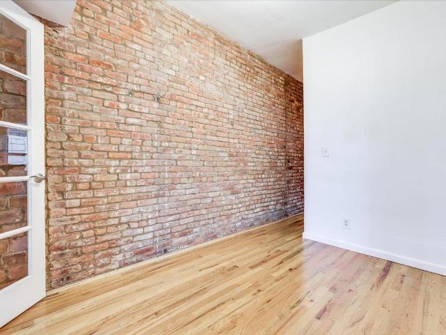 132 Adams St # 2