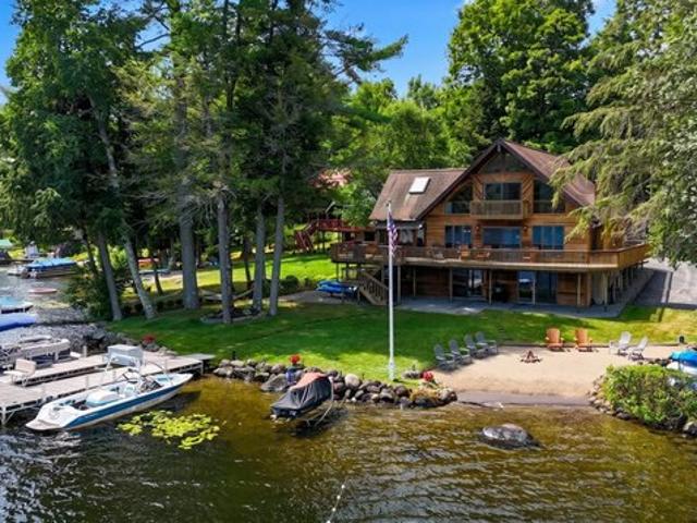 132 Blythewood Island Rd, Chestertown, NY 12817