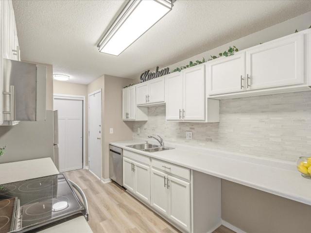 132 Demont Avenue # 221
