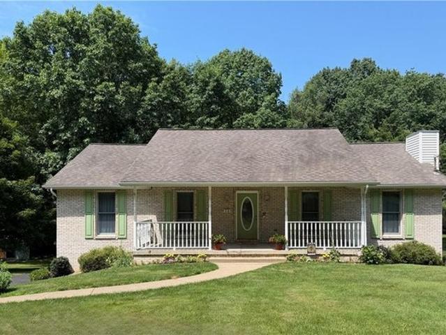 132 Dutchtown Rd, Butler, PA 16002
