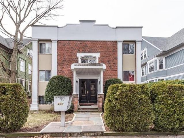 132 Edwards St #3E New Haven, CT 06511
