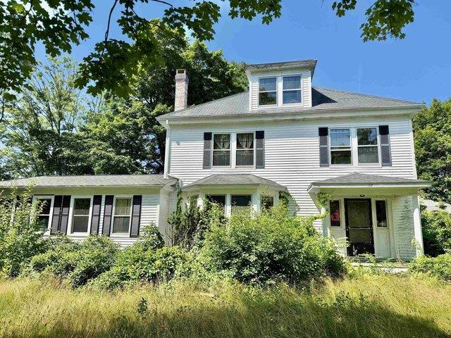 132 Exeter Rd, Hampton Falls, NH 03844