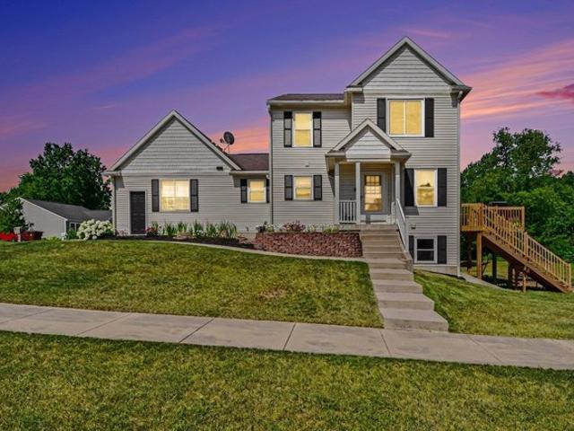 132 Foxtail Dr, Ionia, MI 48846
