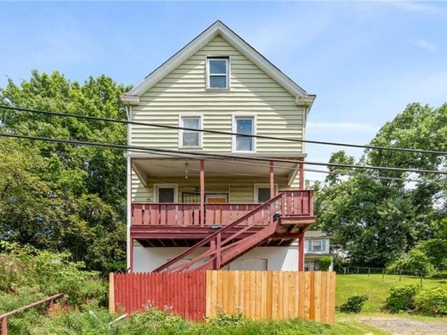 132 Fairview Ave, East Pittsburgh, PA 15112