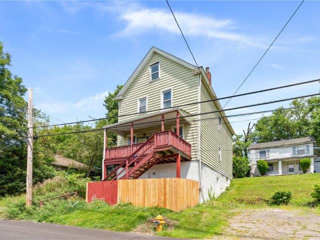 132 Fairview Ave