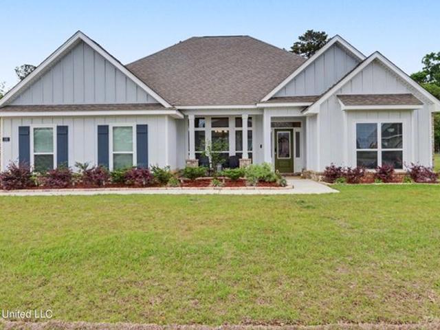 132 Firefly Dr, Lucedale, MS 39452