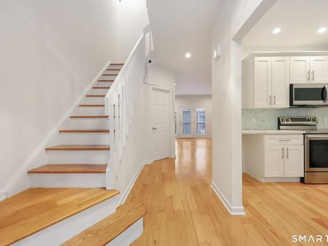 132 Hope St Unit C, Stamford, CT 06906