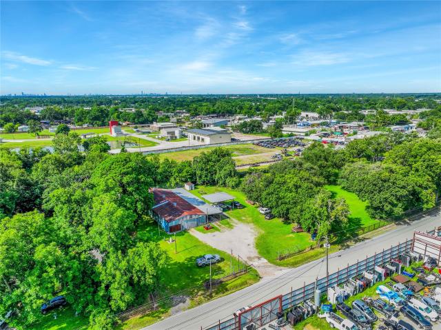 132 Hambrick Rd, Houston, TX 77060 | MLS #34640