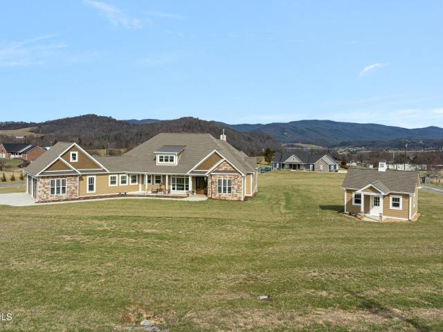 132 Hamilton Road