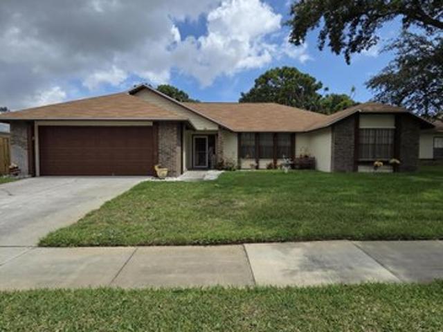 132 Oak Lake Rd, Melbourne, FL 32901