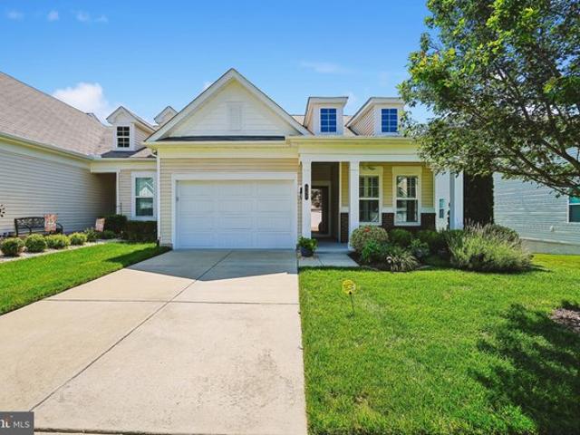132 Long Point Dr, Fredericksburg, VA 22406