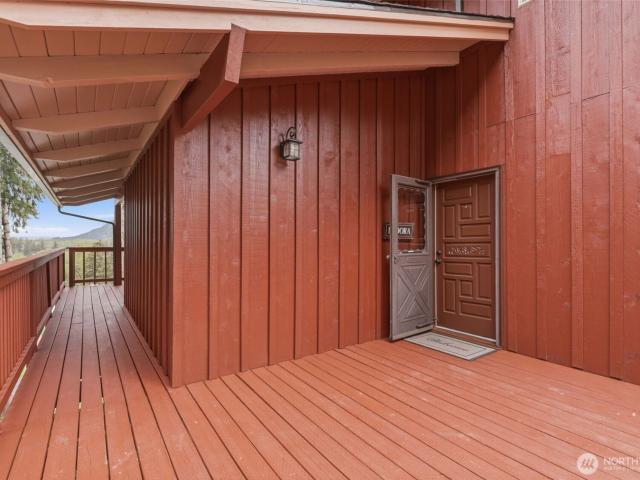 132 Lake Terrace Drive