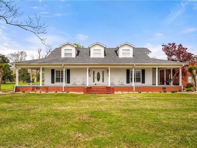 132 Melrose Bend Blvd, Natchez, LA 71456