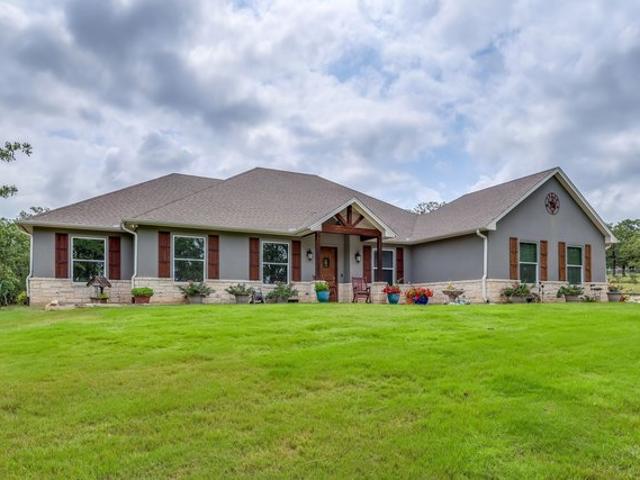 132 Miller Creek Lake Rd, Paradise, TX 76073