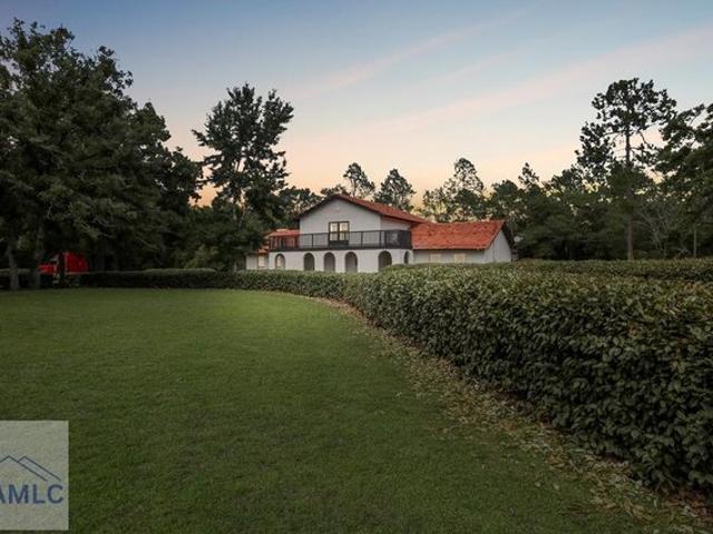 132 Norris Dr, Jesup, GA 31545
